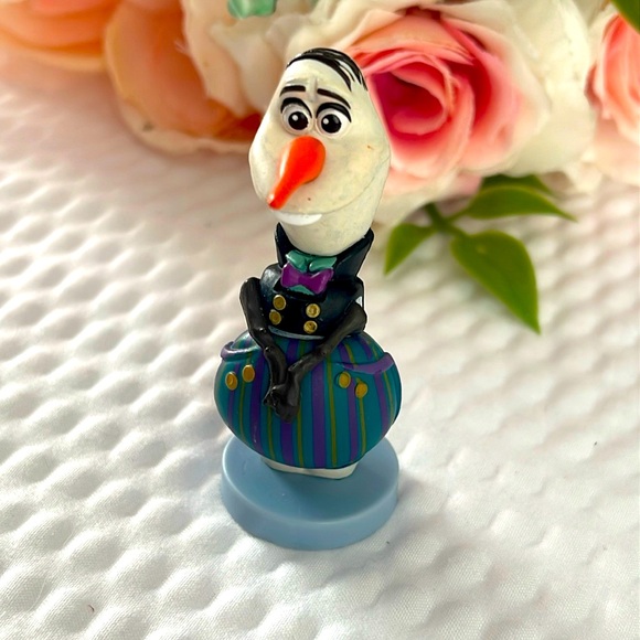 Disney | Toys | Disney Store Authentic Olaf Figurine Cake Topper New ...